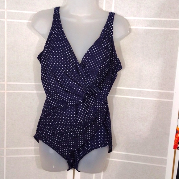 Miraclesuit | Swim | Miraclesuit Onepiece Navy Swimsuit 6 | Poshmark